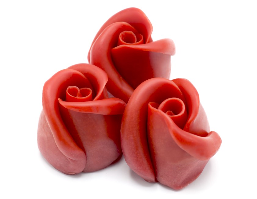 White chocolate roses for decorating wedding & celebration cakes, at ...